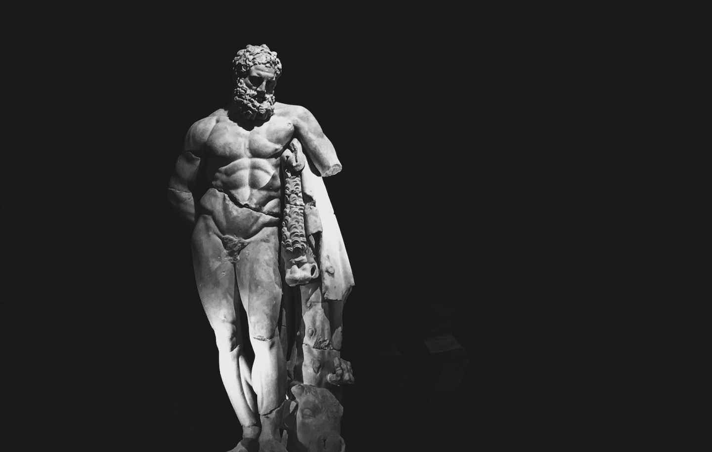 Selling Gladiator Blood – Archaeology Mysteries